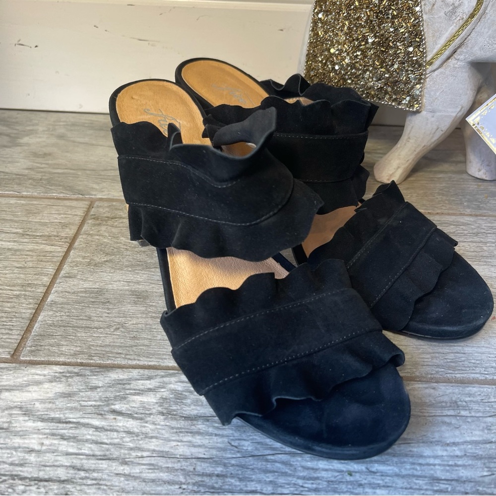 Free People Rosie Ruffle Sandal Block Heel - Size 8 - Gem